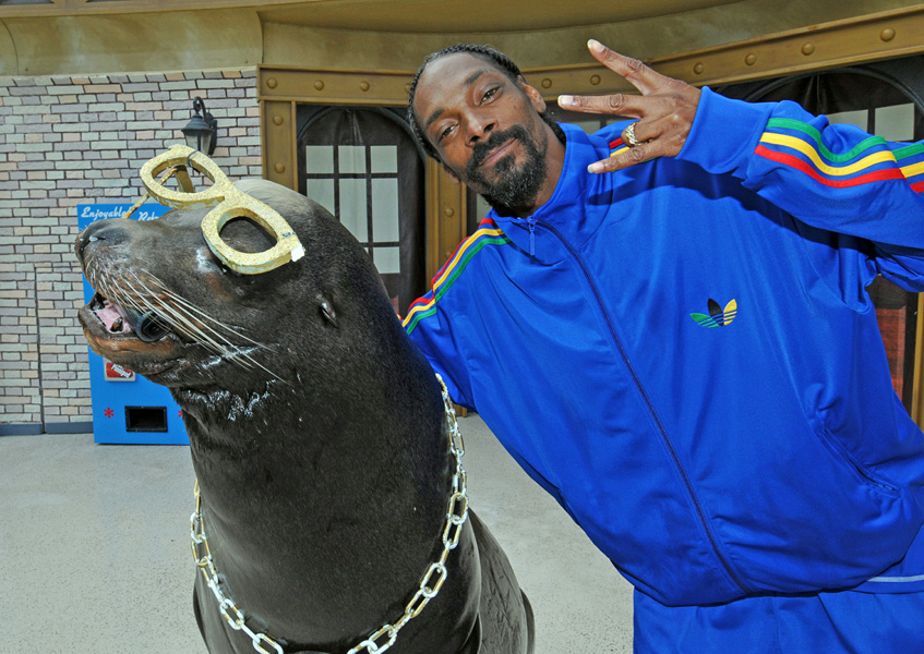 Fish’izzle! Enter Our Snoop Dogg Caption Competition