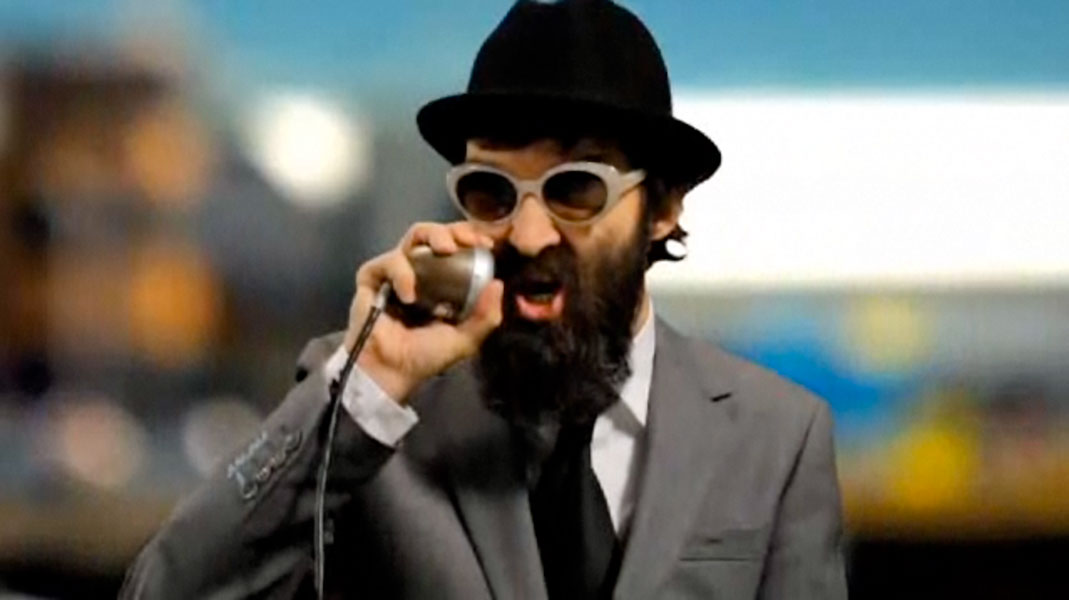 Eels frontman E takes revenge on London after false terrorist ...