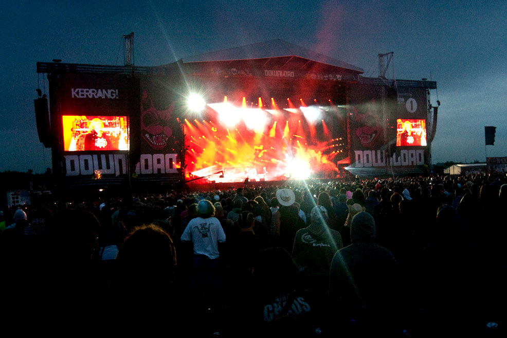 The Big Picture - Giant Photos From Download Festival 2011