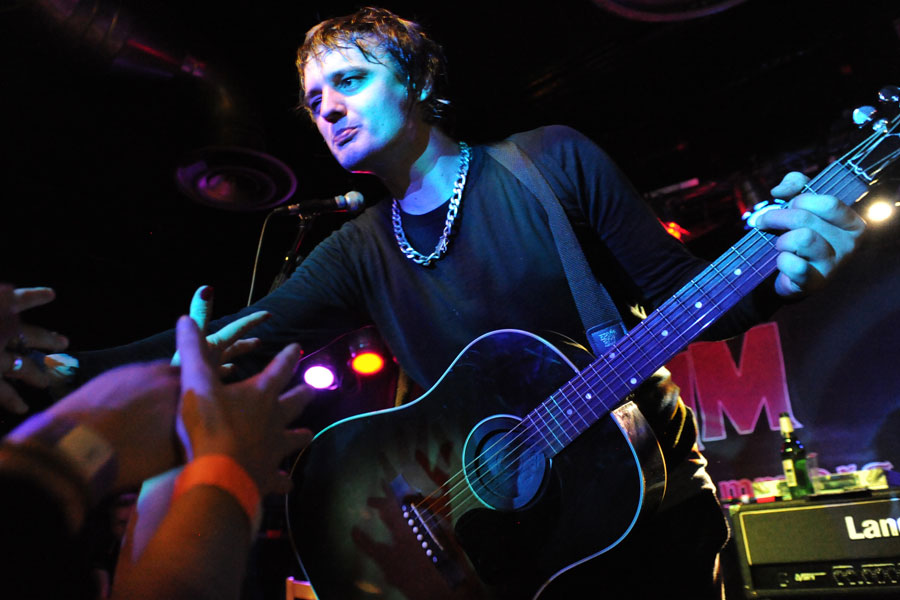 Man who died at party attended by Pete Doherty was dropped to his death ...