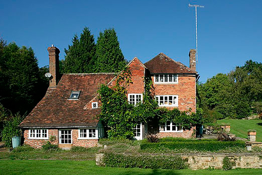 20 Wildly Extravagant Rock Star Houses - NME