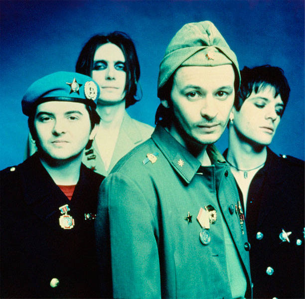Manic Street Preachers - Read Their Classic 'Everything Must Go' NME ...