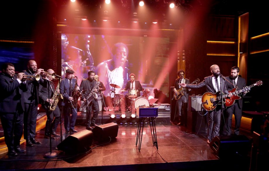 Watch The Dap-Kings perform on 'Fallon' in tribute to Sharon Jones - NME