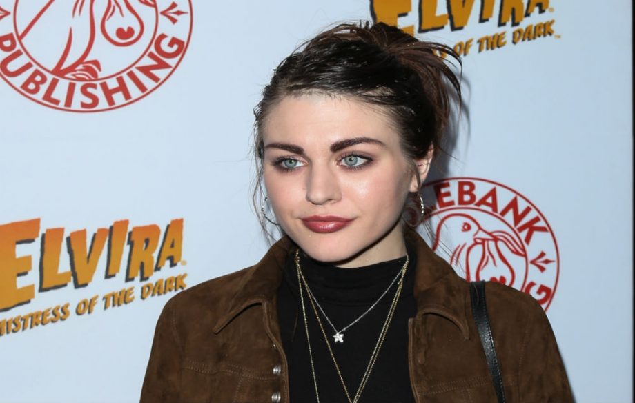 Frances Bean Cobain says she will never read her father's journals - NME