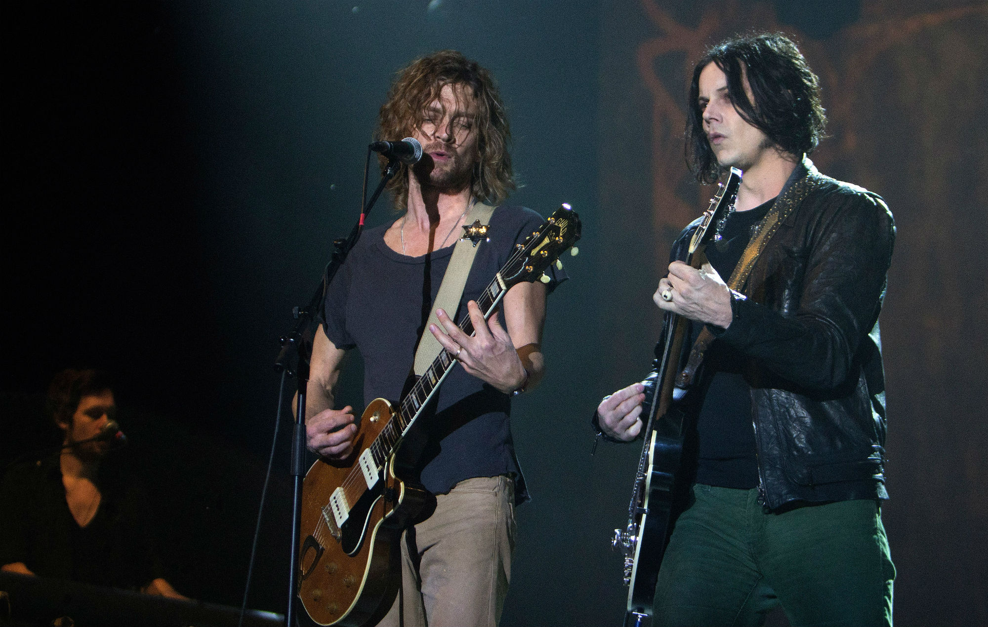 The Raconteurs are releasing a special 3-inch single for Record Store Day
