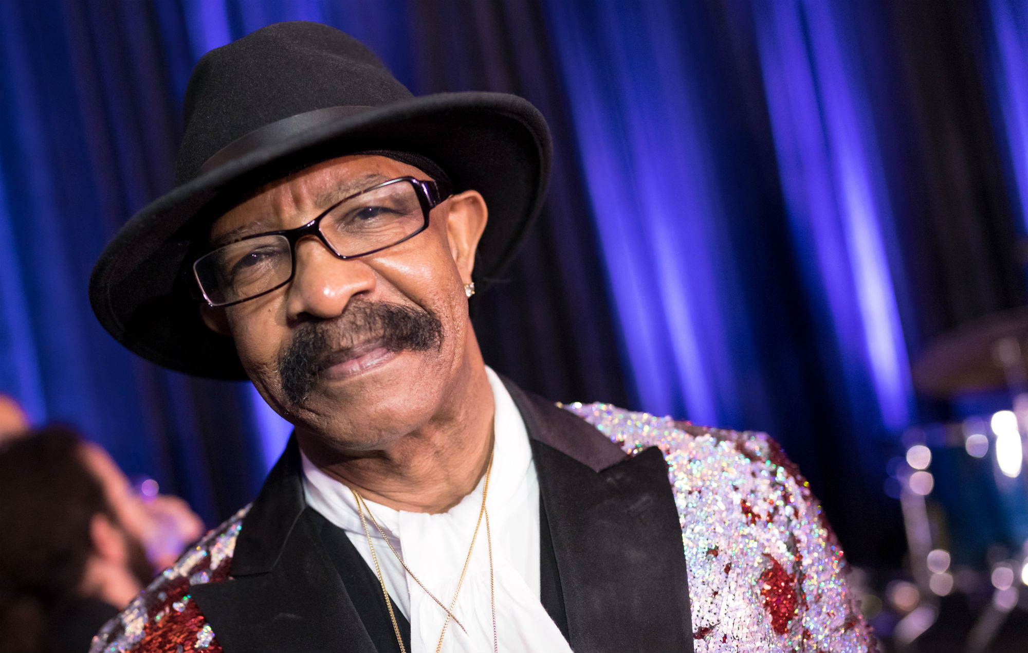 Drakes Dad Dennis Graham Speaks Out In Support Of R Kelly And Jussie
