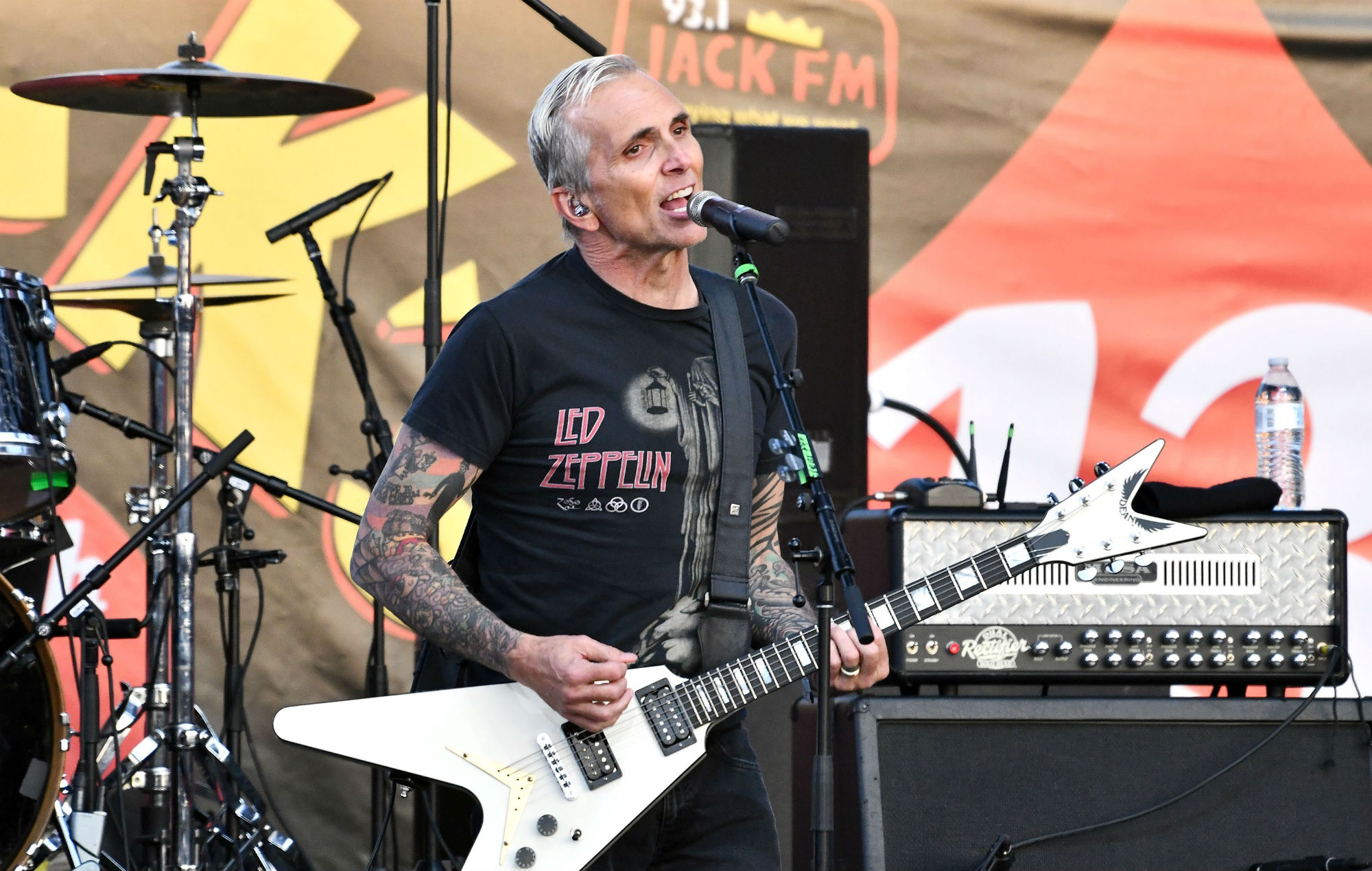Everclear frontman Art Alexakis reveals multiple sclerosis diagnosis