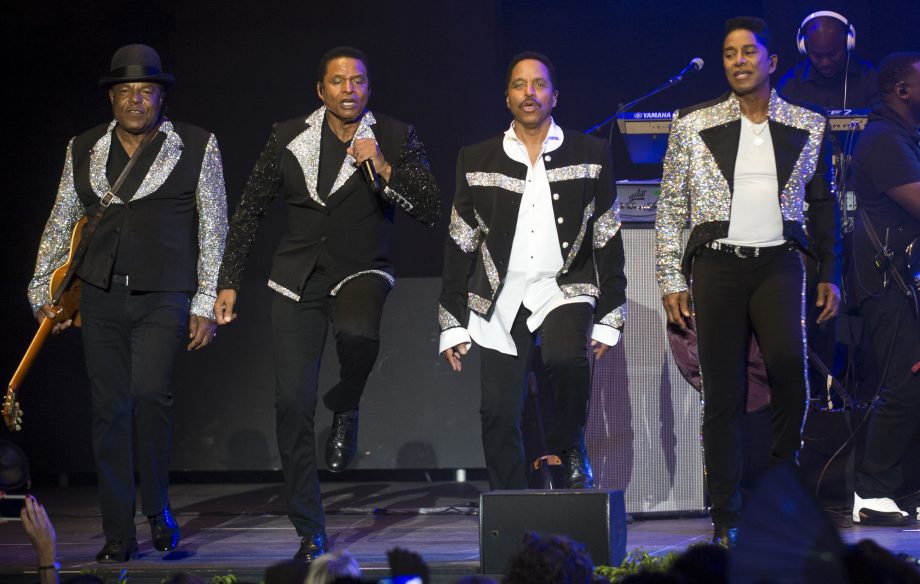 The Jacksons perform "tribute concert' in Brazil for brother Michael ...