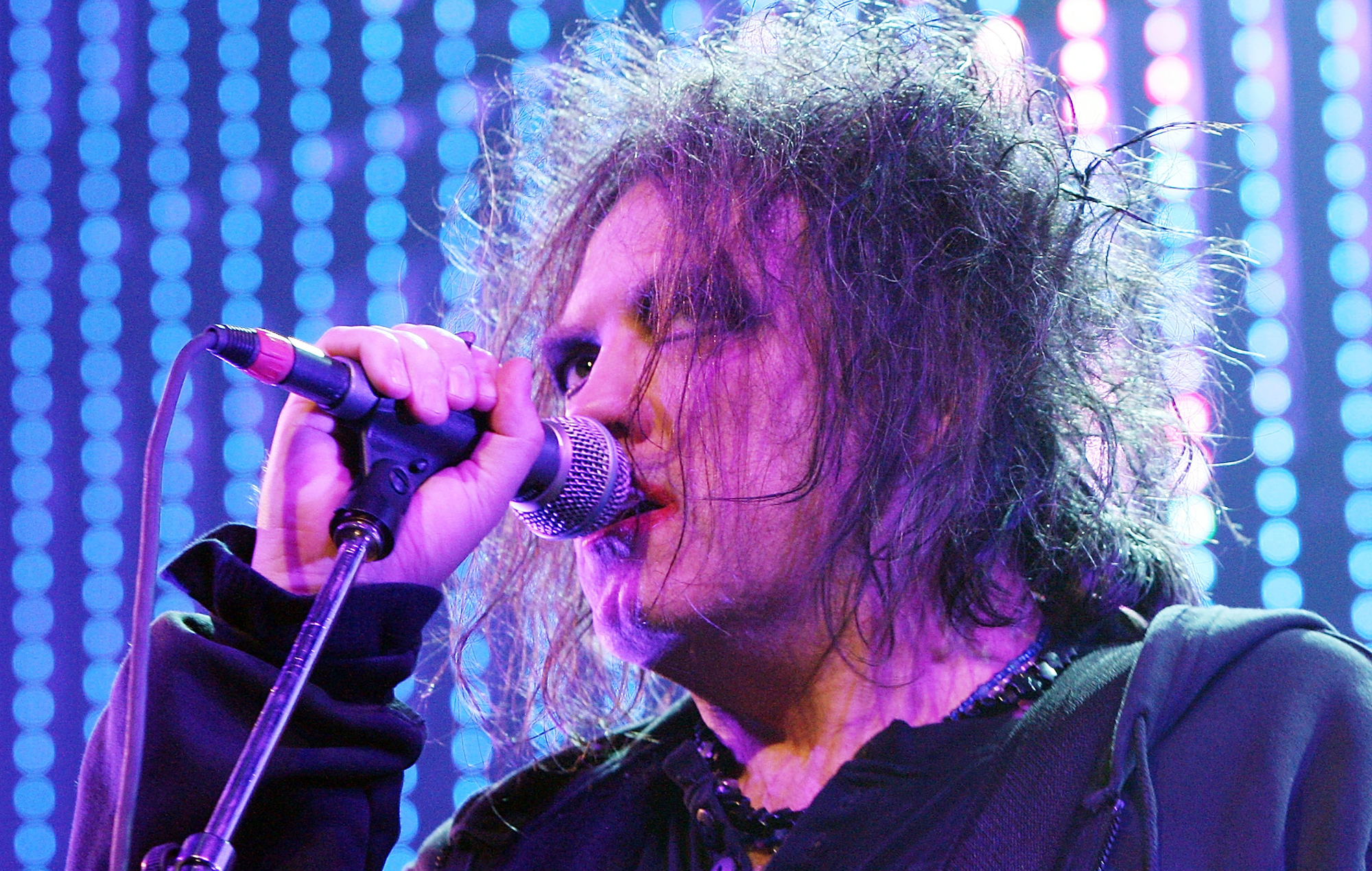 The Cure confirm performance at tonight's Rock and Roll Hall of Fame ...